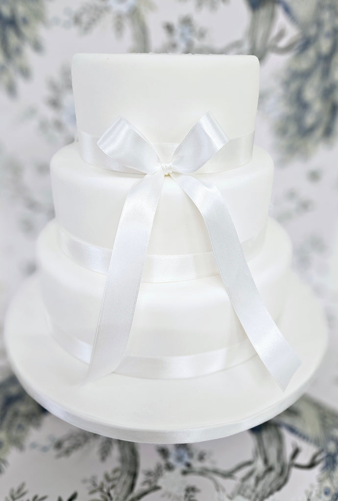Wedding Cake Kit 'Classic Satin' - (Includes the cake) – Cloud Nine ...