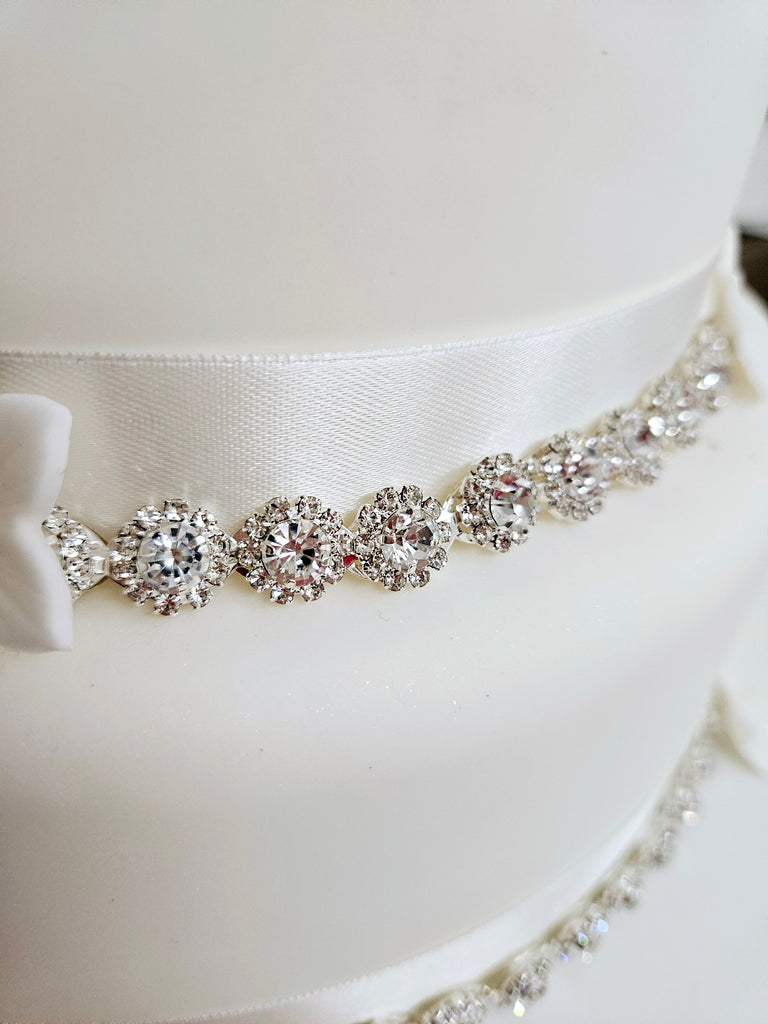 Wedding Cake Kit - (Includes the cake) – Cloud Nine Cake Centre