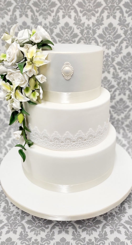 Chantilly – Cloud Nine Cake Centre